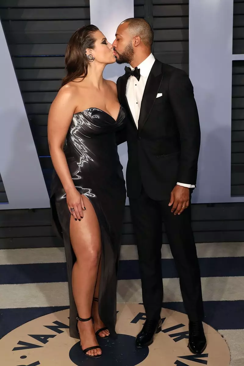 Ashley Graham mêrê xwe Justin Ervin maç dike