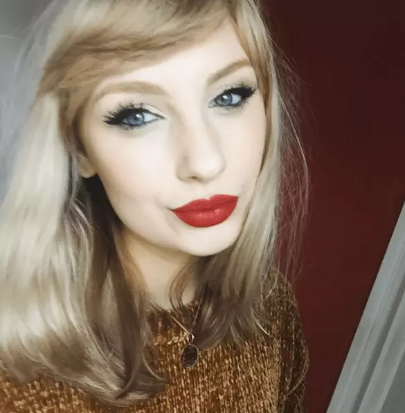 Taylor swift doppelganger 1