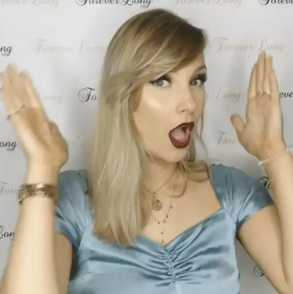 Taylor Swift Doppelgänger 3