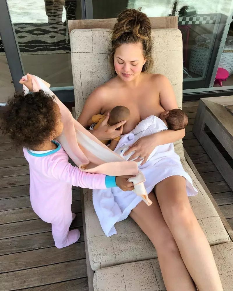 Beroemde moeders worden echt over borstvoeding op Instagram: zie Chrissy Teigen, Cardi B en meer