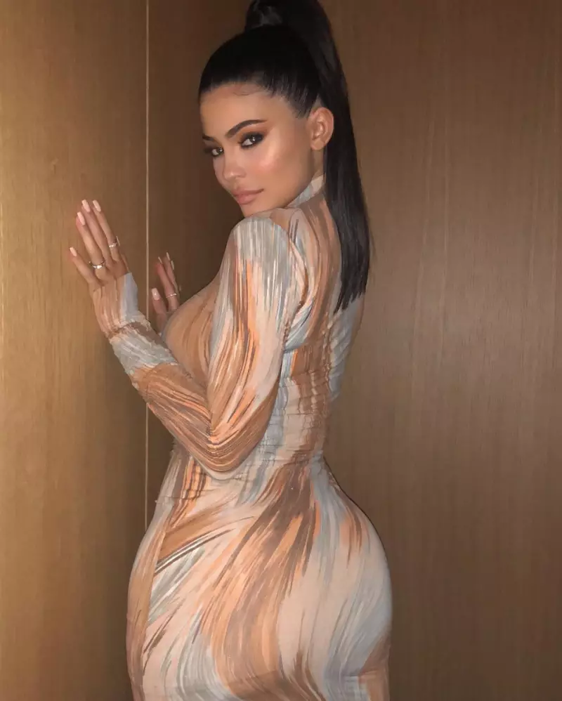 Kylie jenner zadek 2