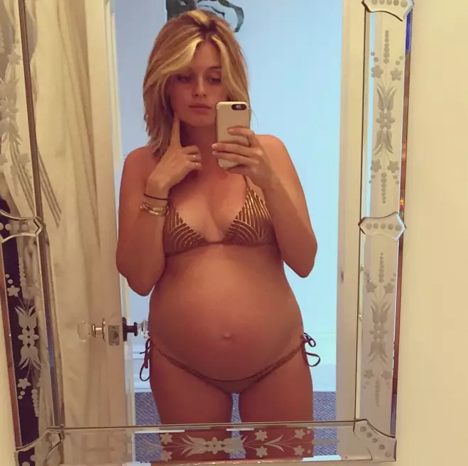 Daphne oz baby bump