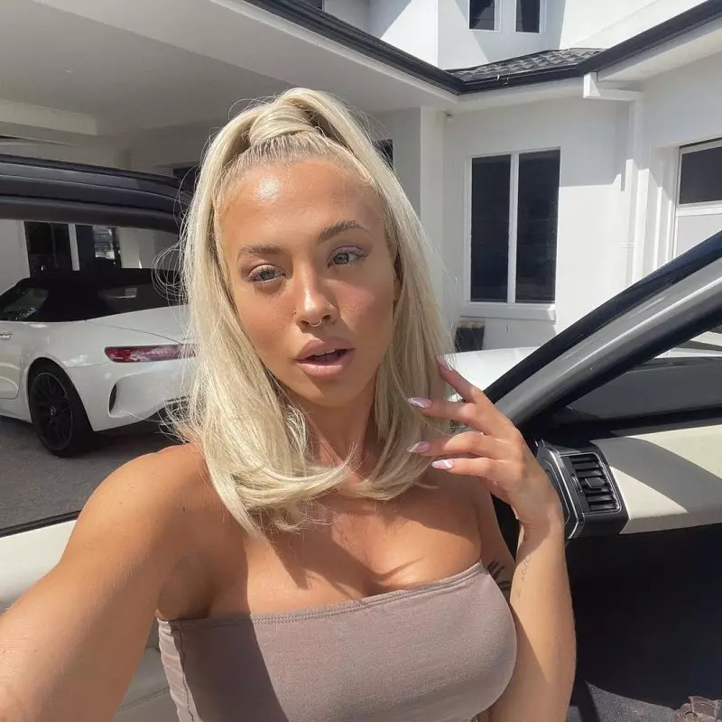 Tyga shukaansi Taariikhda Tammy Hembrow