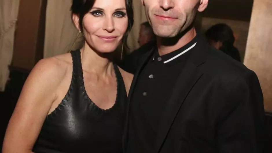 Courteney cox johnny mcdaid wedding back on