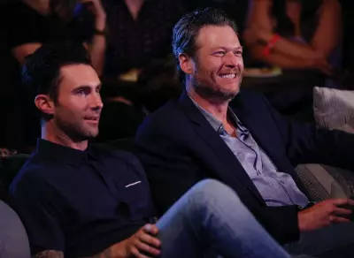 Blake Shelton ak Adam Levine sou vwa a