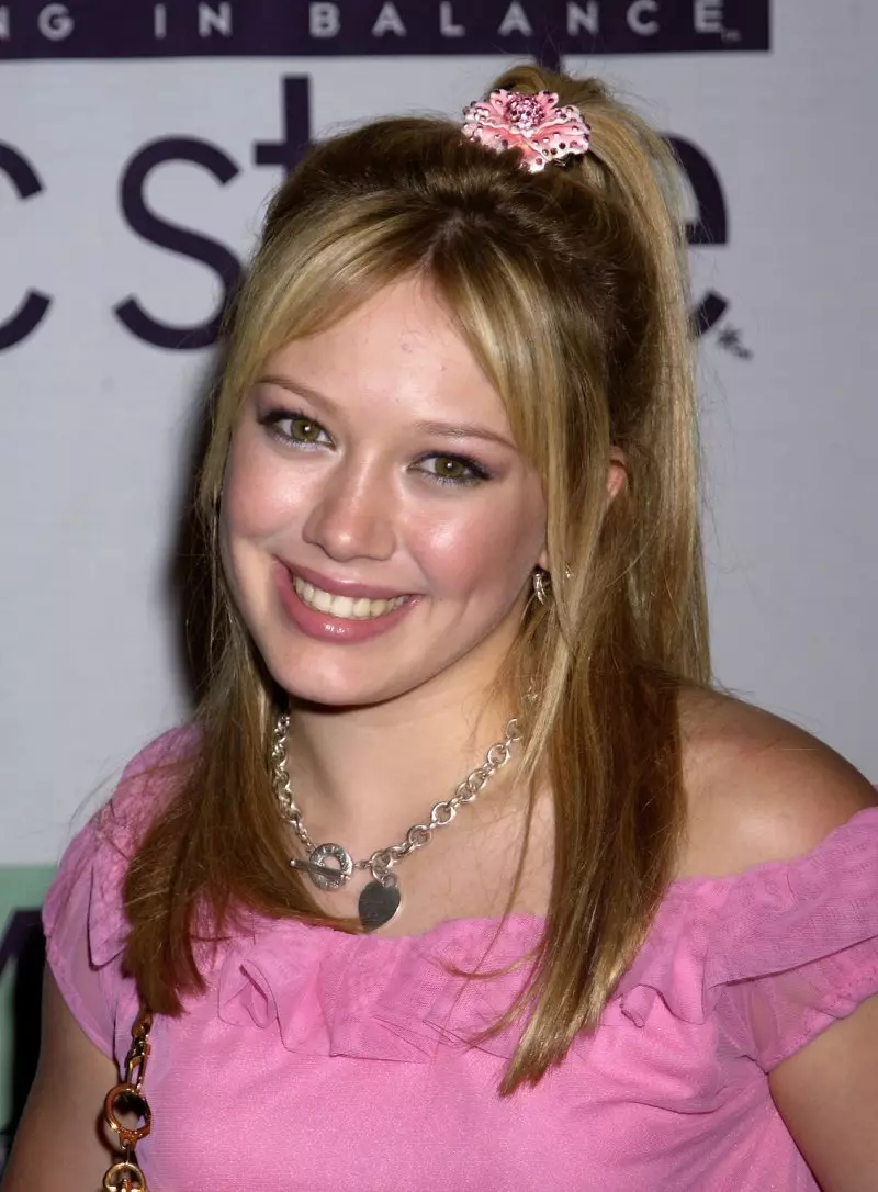Hilary Duff 2001 m
