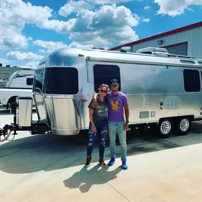 Miranda Lambert na Brendan McLoughlin RV