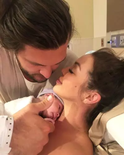 Scheana Shay kunye Brock Davies Baby Girl