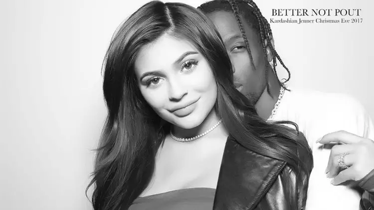 Kylie jenner kubatanidzwa mhete yemuchato bhendi