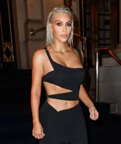 Kim Kardashian nyfw 2017 ڪٽ آئوٽ