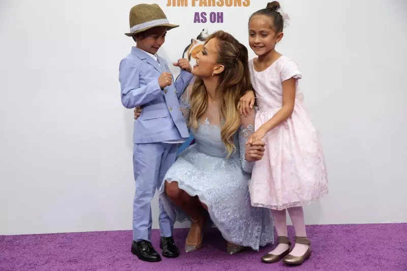 Jennifer Lopez neMwanasikana Emme's Cutest Twinning Photos 1