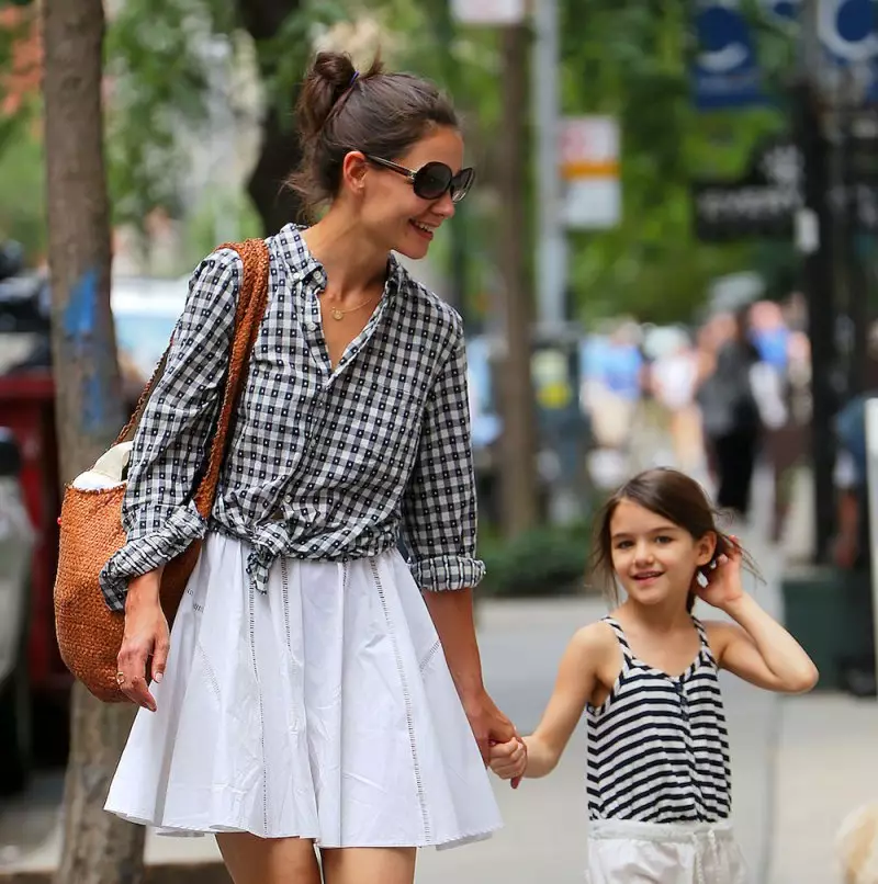 katie holmes suri 7