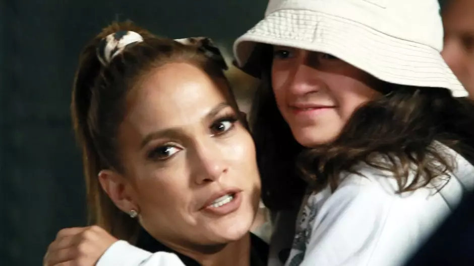 Tanda kutip Emme Muniz Ngeunaan Ibu Jennifer Lopez, Hubunganna