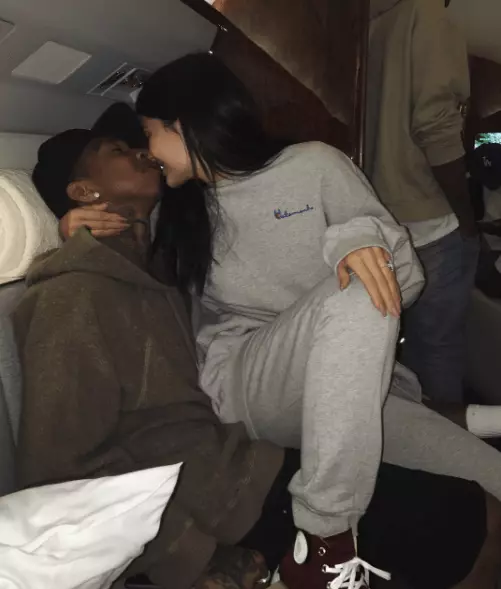 Kylie jenner និង tyga រូបភាព instagram ល្អបំផុត ៣