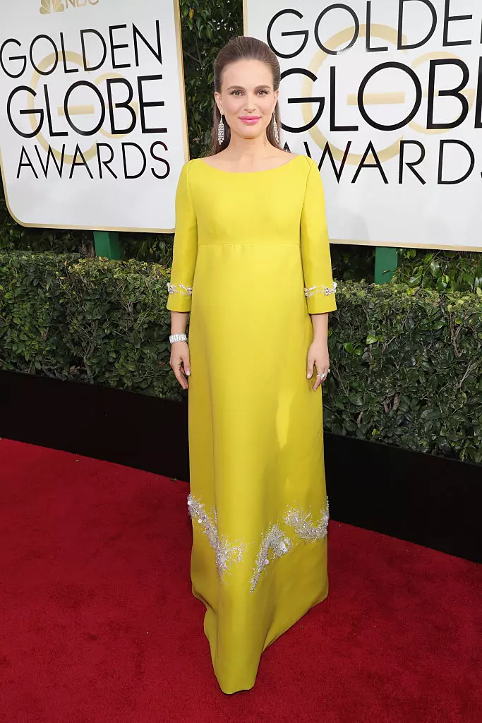 Natalie Portman Golden Globes 2017