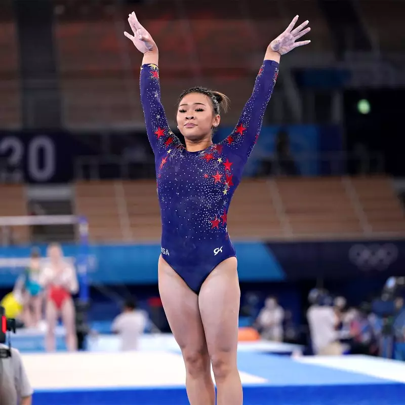 Olympiska gymnasten Suni Lee rockar sina trikåer som ingen annan!