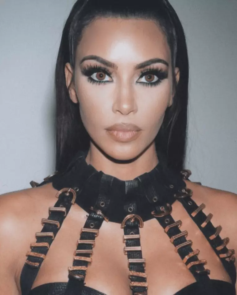 Kim Kardashian linija kose