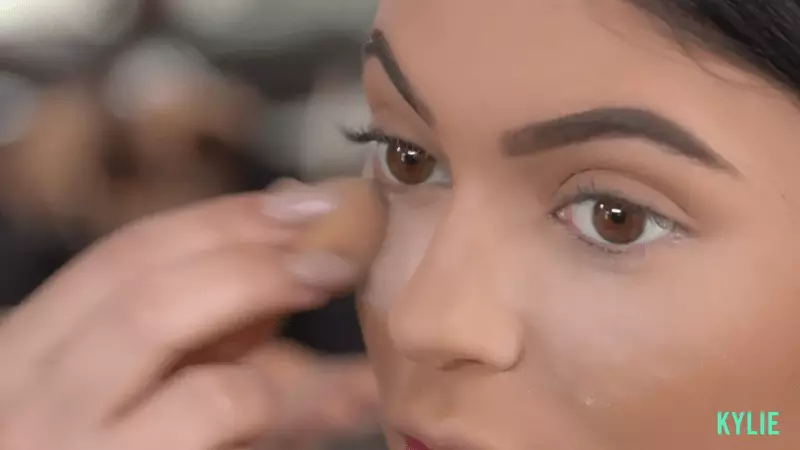 Tutorial dwar il-għamla ta' Kylie Jenner 9