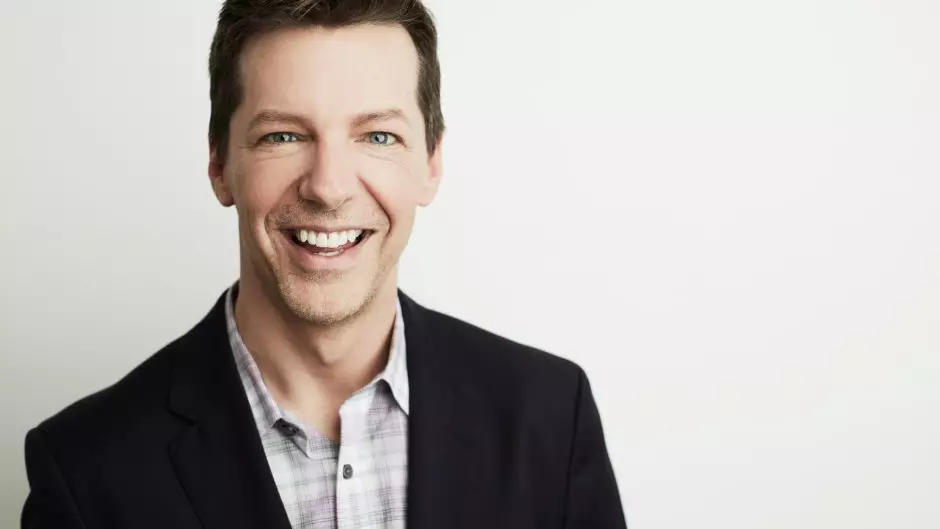 Sean hayes phẫu thuật thẩm mỹ