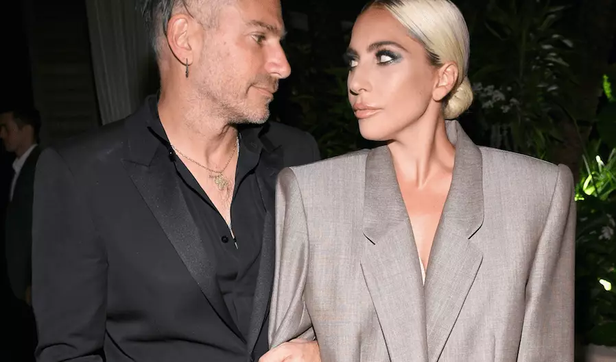 Lady-Gaga-Christian-Carino-Dettagli di matrimonio