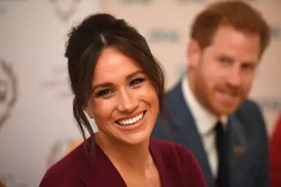 Meghan Markle se usmívá s princem Harrym