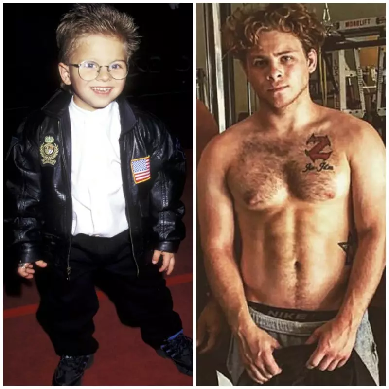 Stêrên salên 90'î yên Jonathan lipnicki