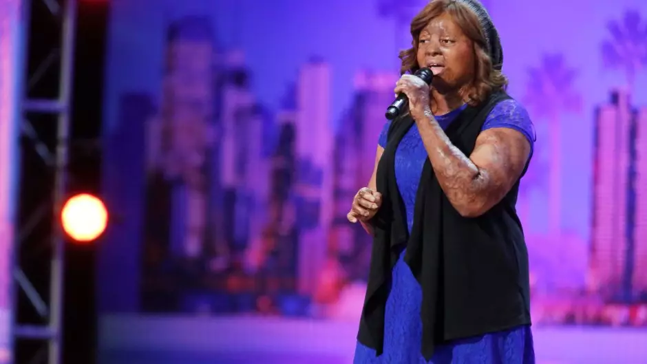 Kechi agt flyulykke sosoliso airlines flight 1145 americas got talent