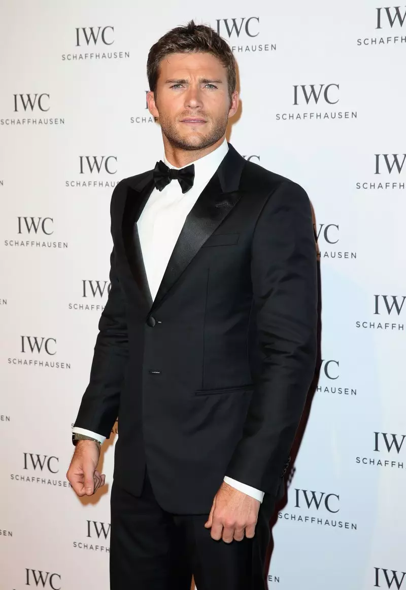 Scott Eastwood 섹스 장면