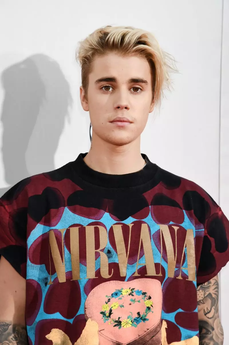 Justin Bieber ကိုယ်ဝန်ဖျက်ချ