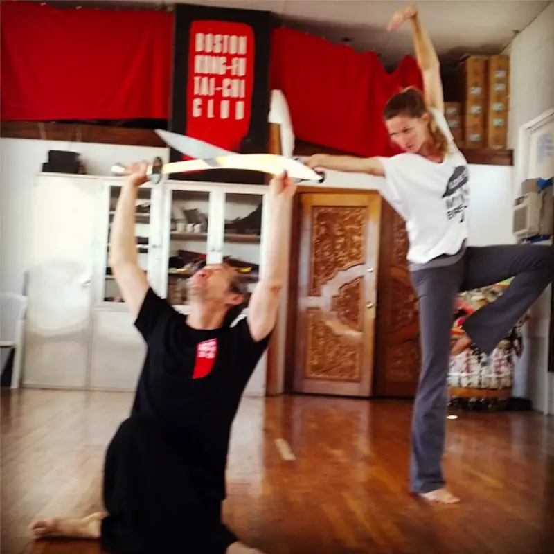 Gisele bundchen yoga instagram 4