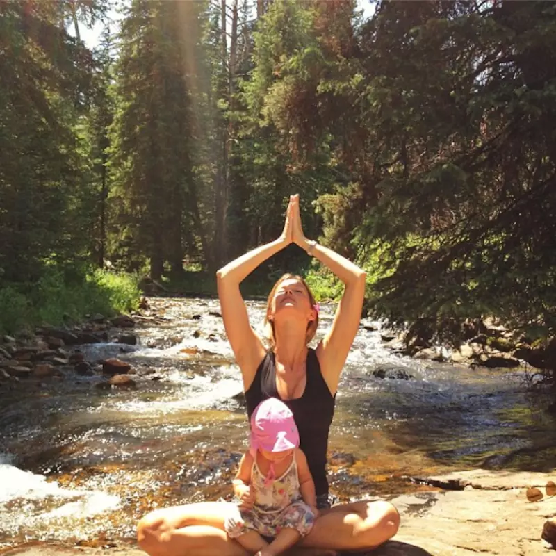 Gisele bundchen yoga instagram 6