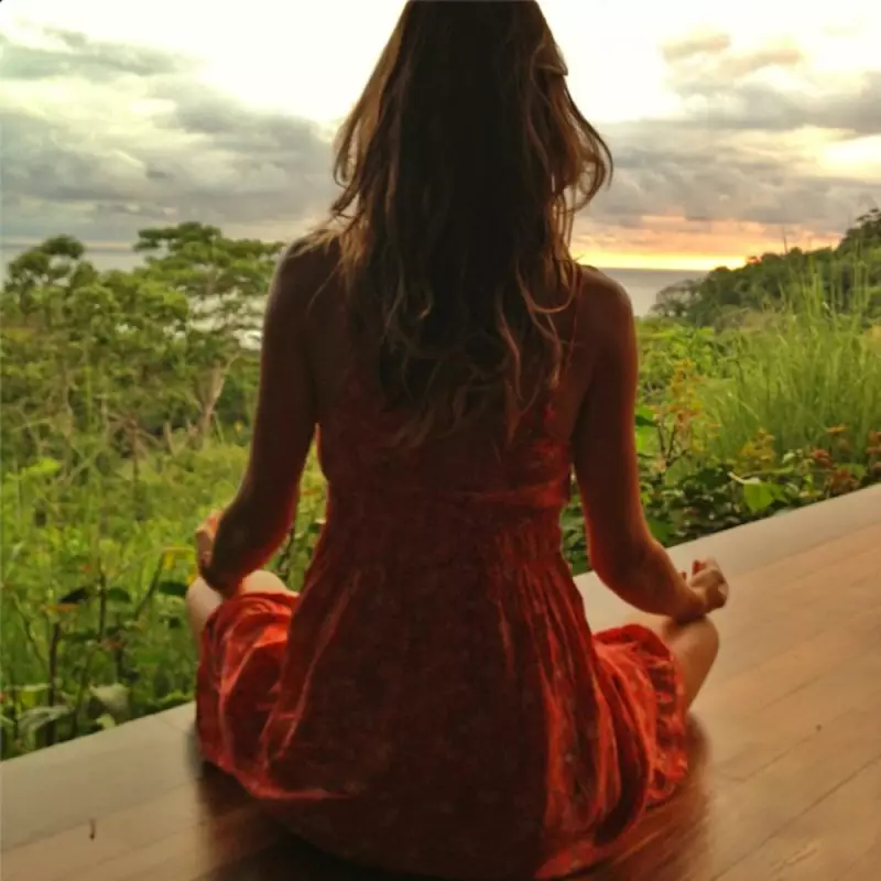 Gisele bundchen yoga instagram 7