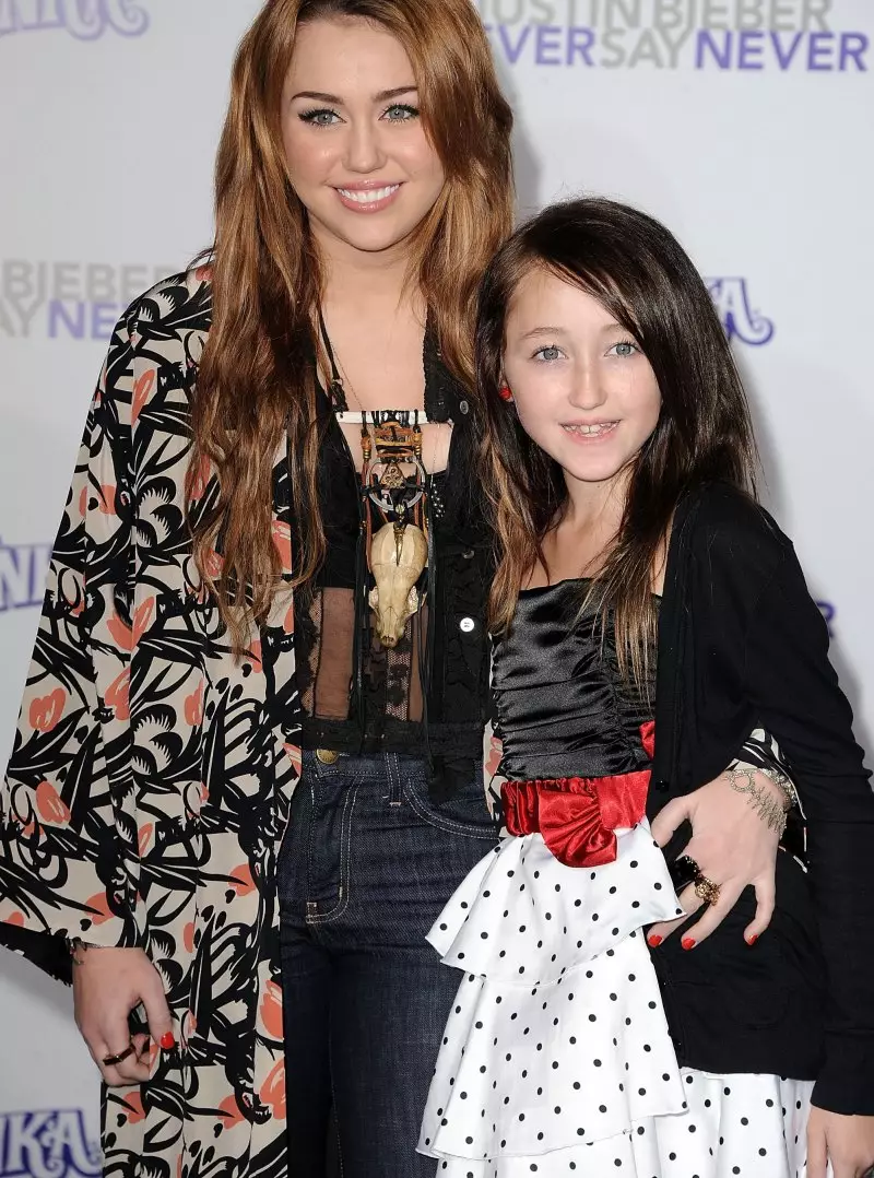 Miley cyrus noah cyrus 전에 1