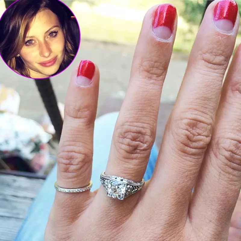 Aly michalka disney engagéiert