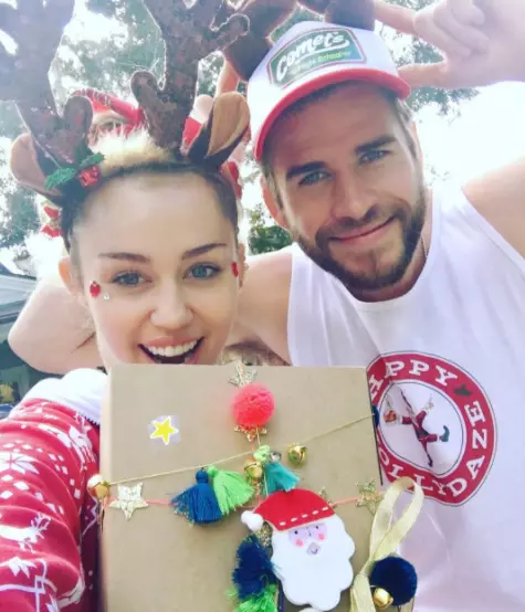 Miley Cyrus Liam Hemsworth 5