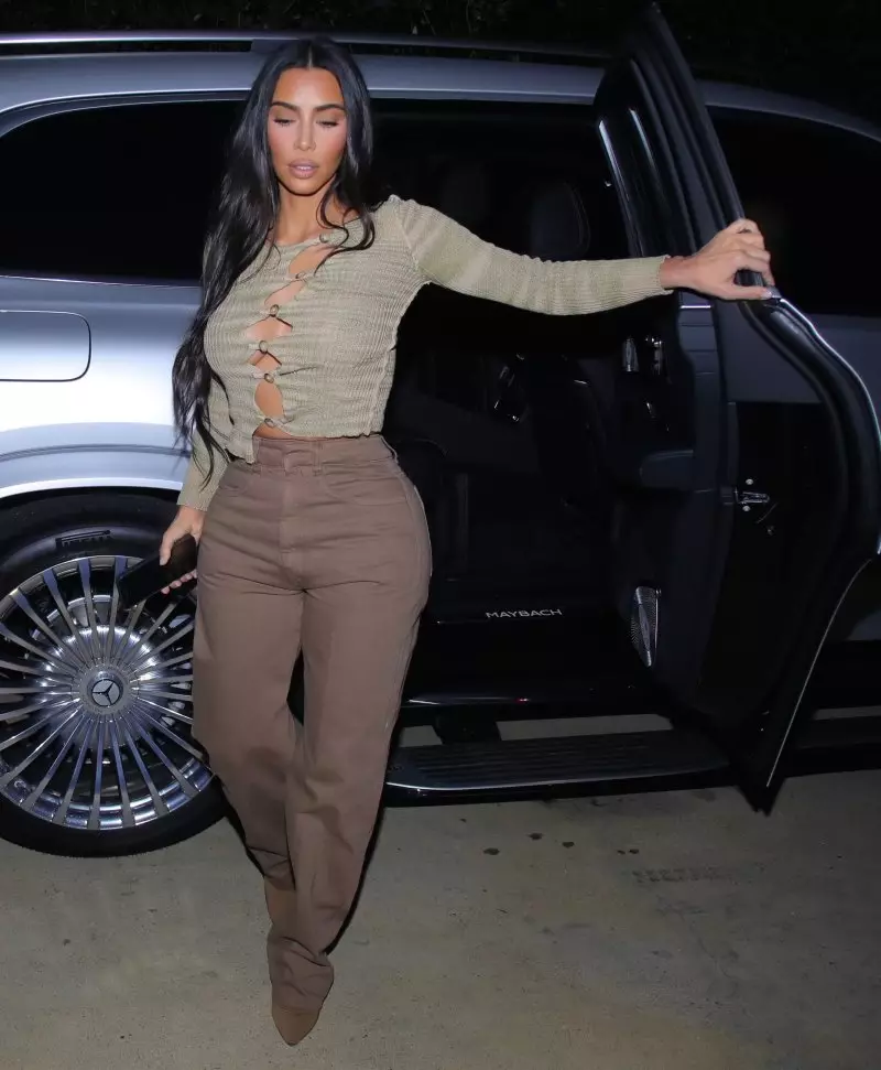 A les dones Kardashian-Jenner els encanta anar sense sostenidor! Veure fotos de Kim, Kylie, Kendall i més