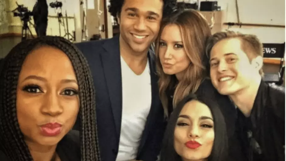 'High School Musical' aktoreak elkartzen dira selfie baterako