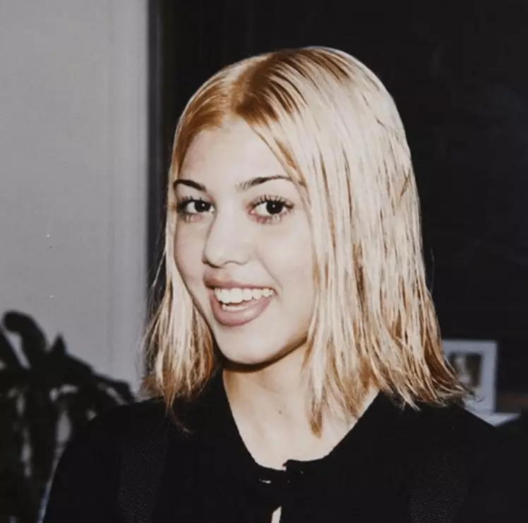 Kourtney Kardashian blont hår