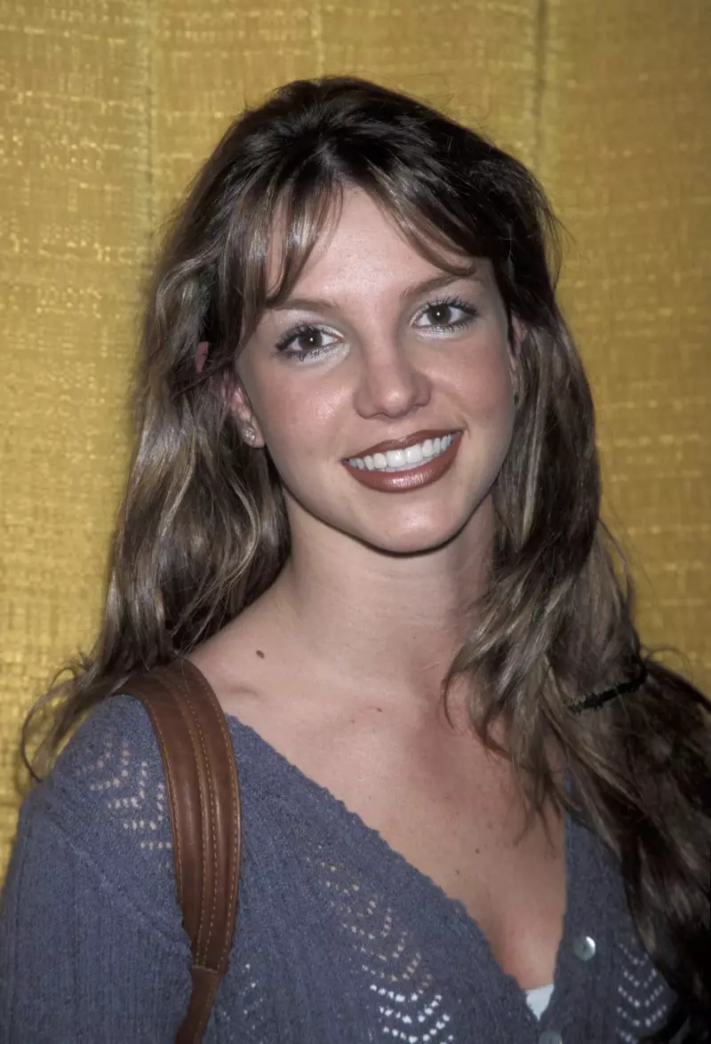 Britney Spears aanwezig bij Jingle Ball in december 1998