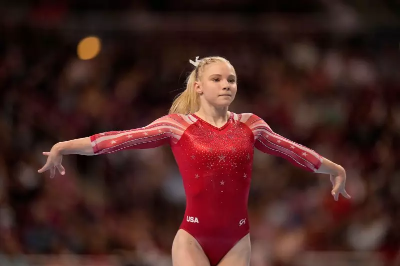 Qhov siab npaum li cas yog US Olympics Gymnastics Team? Jade Carey