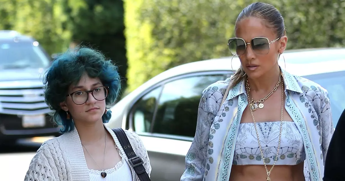 Jennifer Lopez in hčerka Emme gredo skupaj po nakupih
