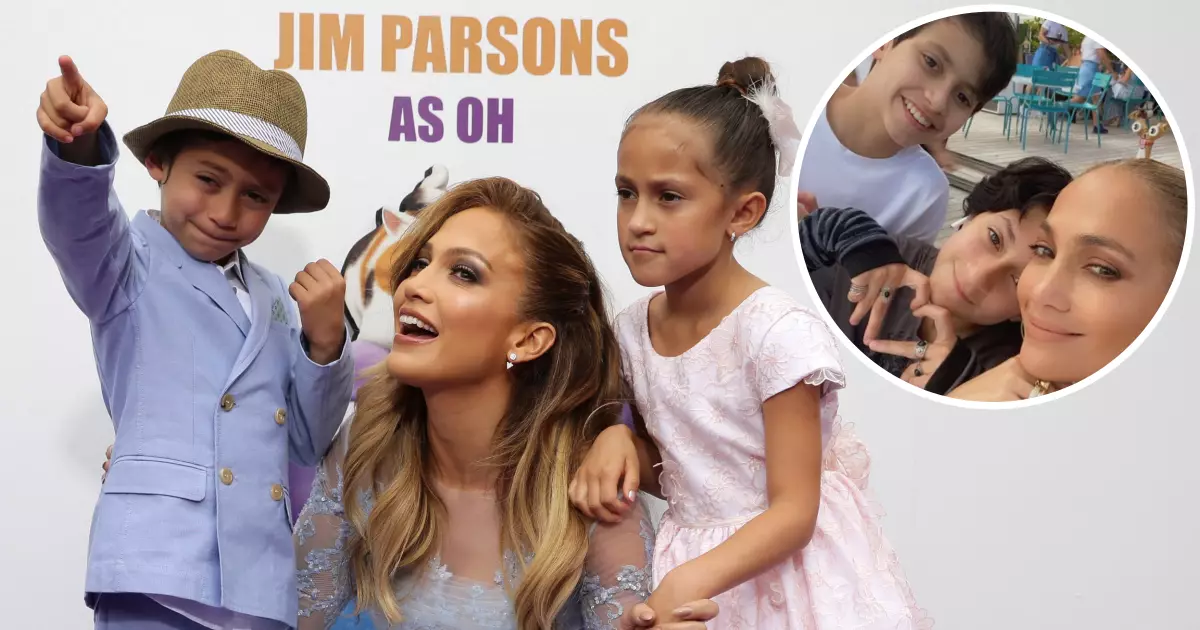 Dvojčata Max a Emme Jennifer Lopez: Transformační fotografie