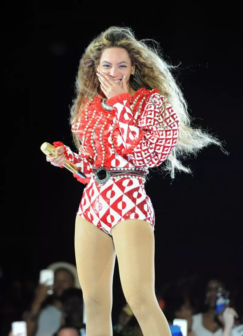 Splash σχηματισμού Beyonce 3