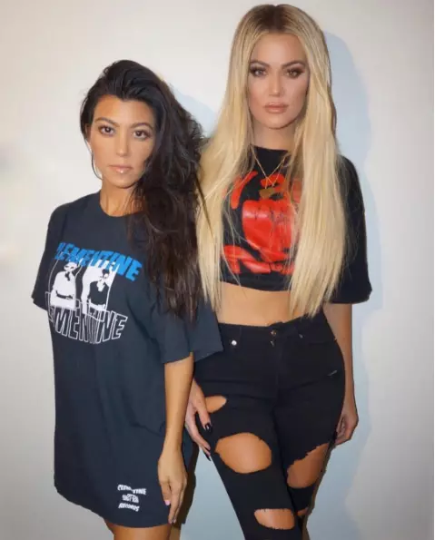 Khloe kardashian kourtney selfie