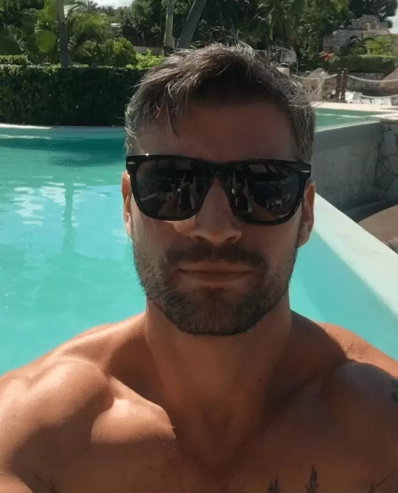 Peter kraus shirtless bachelorette 2