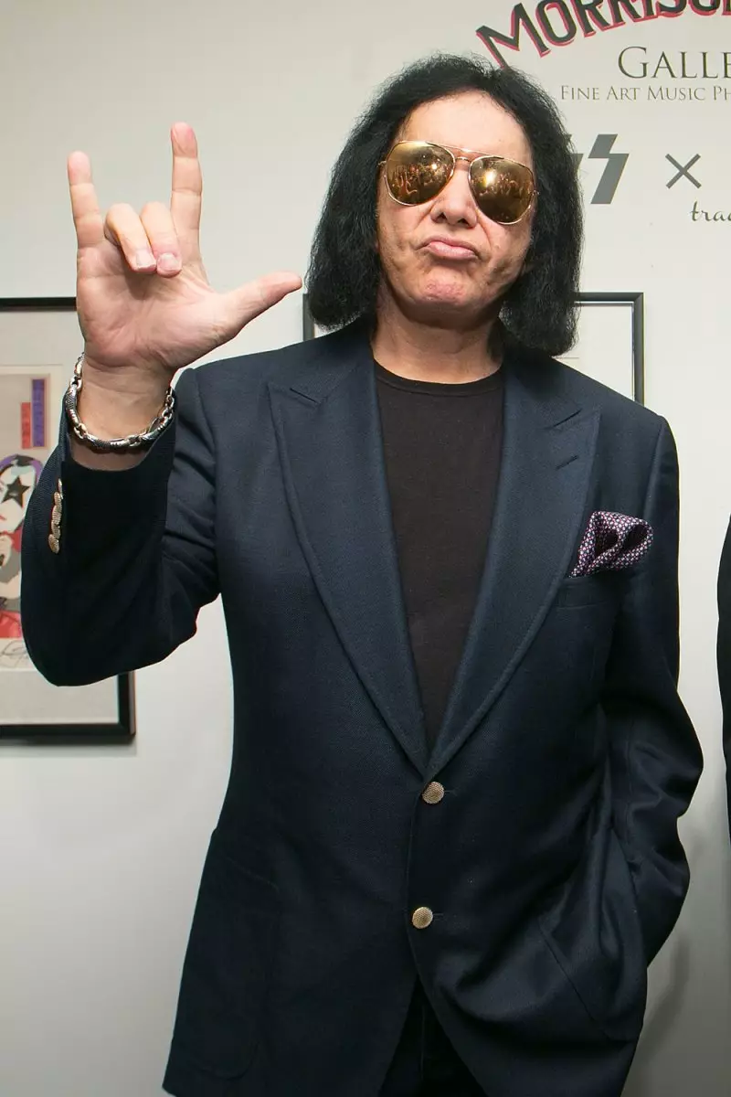 Celebs seks tûzenen froulju gene simmons