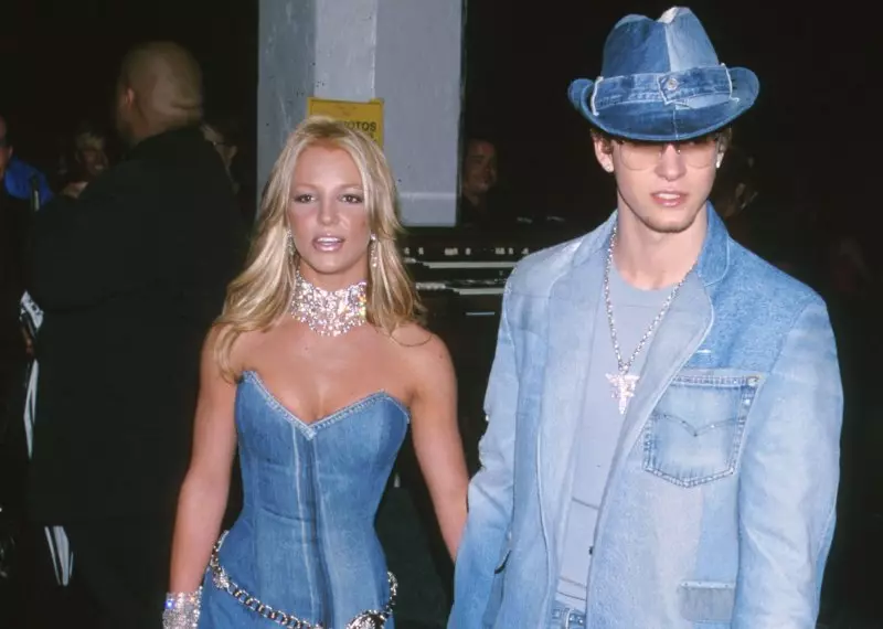 Denim de Justin Britney