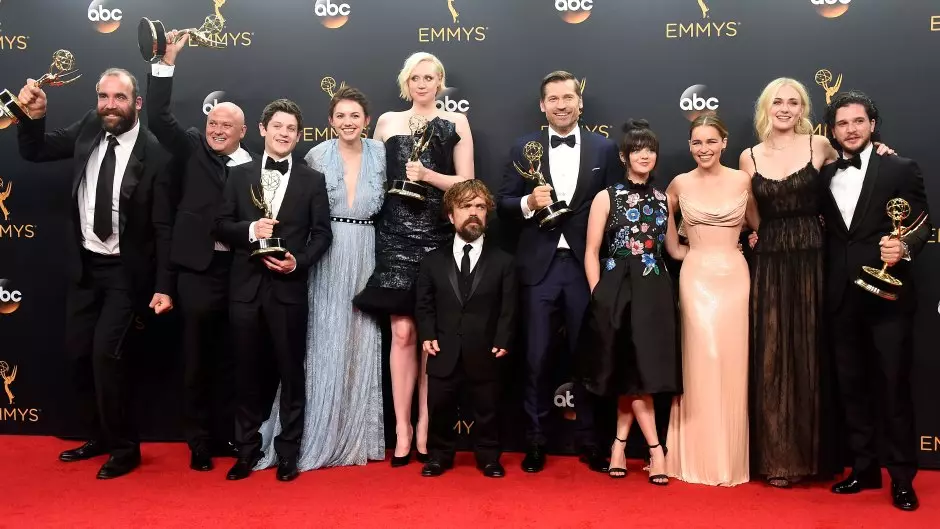 Game of thrones memberikan pegangan media sosial