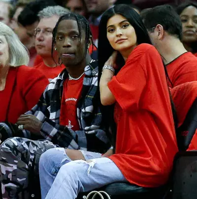 kylie jenner și travis scott