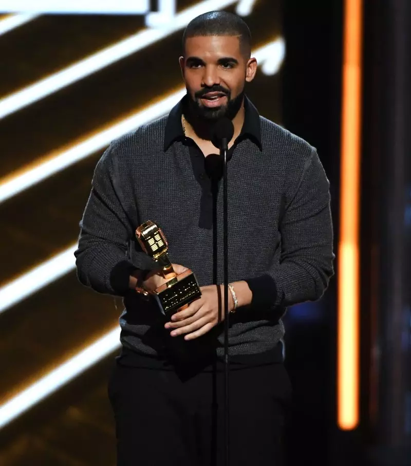 Glazbene nagrade Drake billboard 7